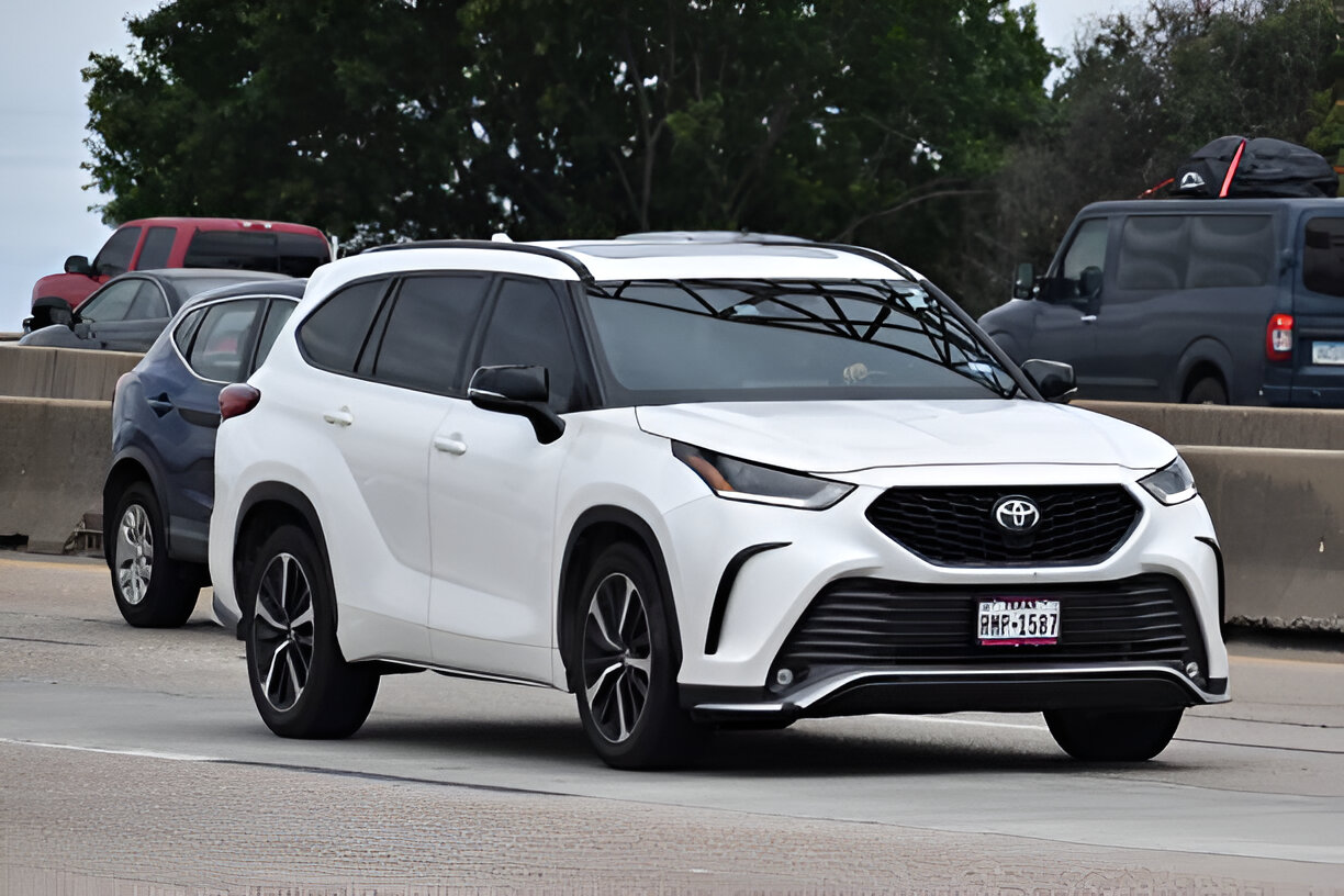 November 2024 Best All-Season Tires for Toyota Highlander - Giga-Tires ...